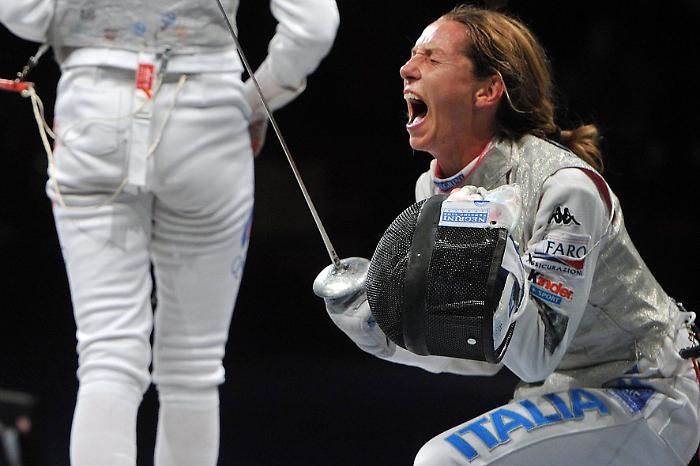 Arezzo, da Valentina Vezzali al Principe Giannini. Le stelle dello sport all'Aquila d'Oro ...